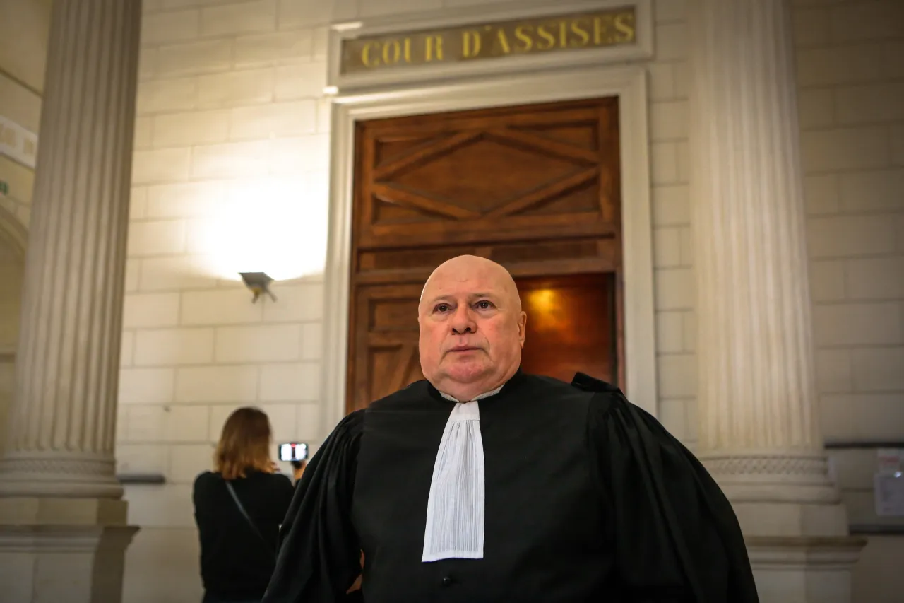 Procès : comment ils sont tombés sous l'emprise du “chaman” Loup Blanc ...