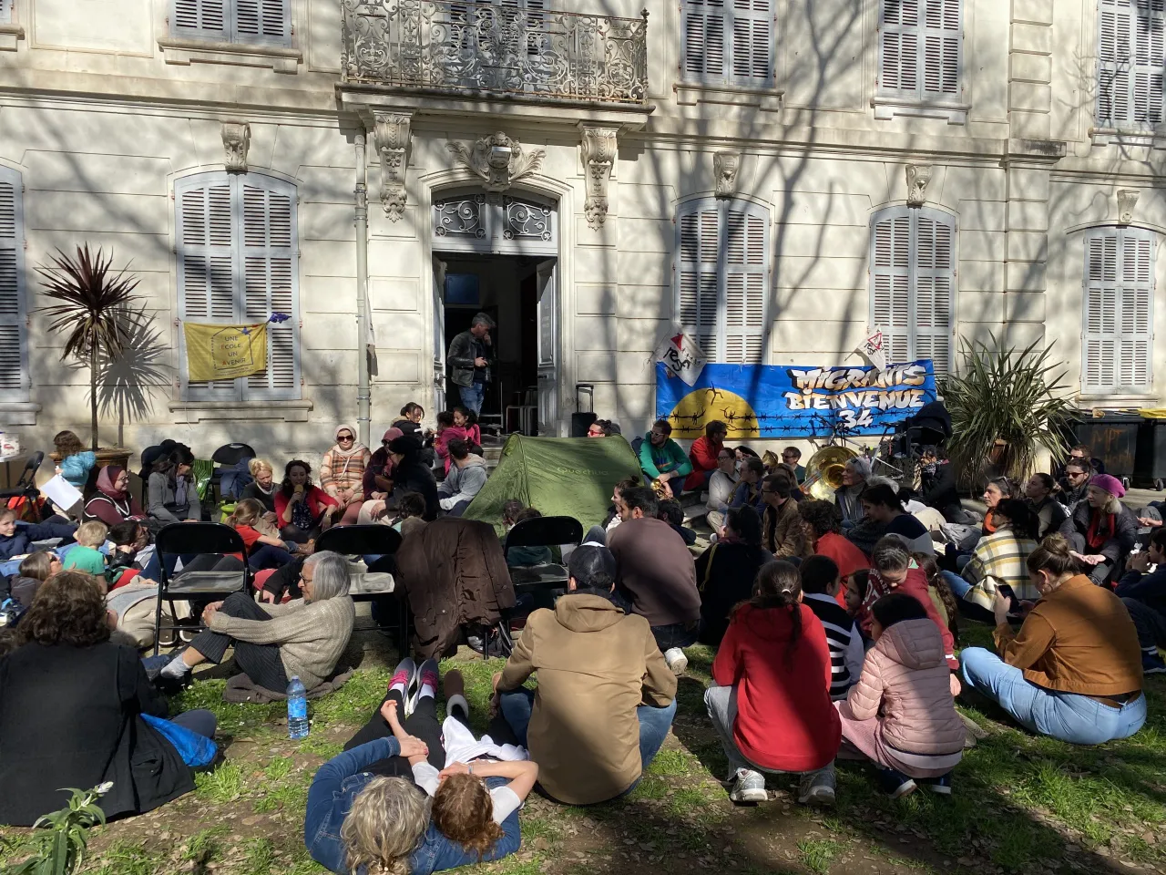 Aux Beaux-Arts, les habitants se mobilisent pour héberger une famille à ...