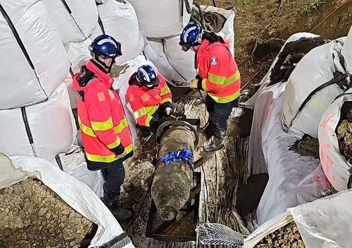 En images / Frontignan : le déminage de la bombe de 1944 s'est déroulé ...