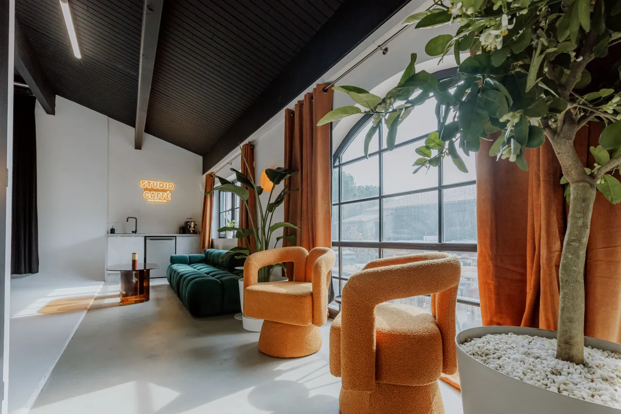 Studio Caffé, un studio de tournage à louer au Marché du Lez | La Gazette