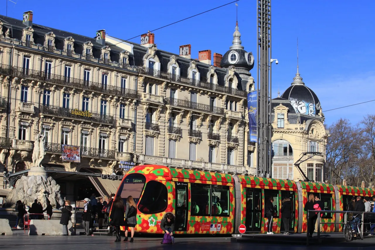 Attention aux pickpockets à Montpellier : une jeune bosniaque de 15 ans ...