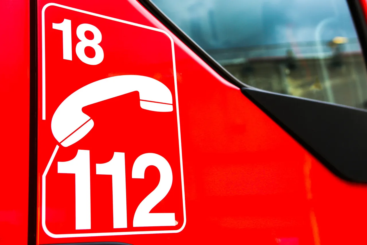 Gard. Cinquante passagers d'un bus secourus en pleine nuit par les ...